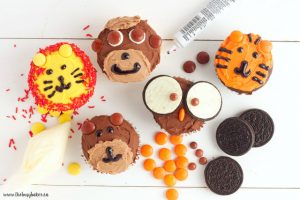 Zoo Animal Cupcakes Tutorial - The Busy Baker
