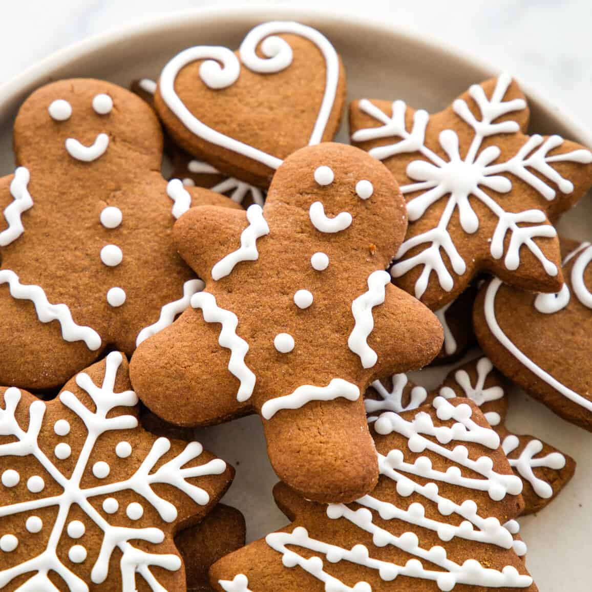 10 Gingerbread Recipes - The Busy Baker