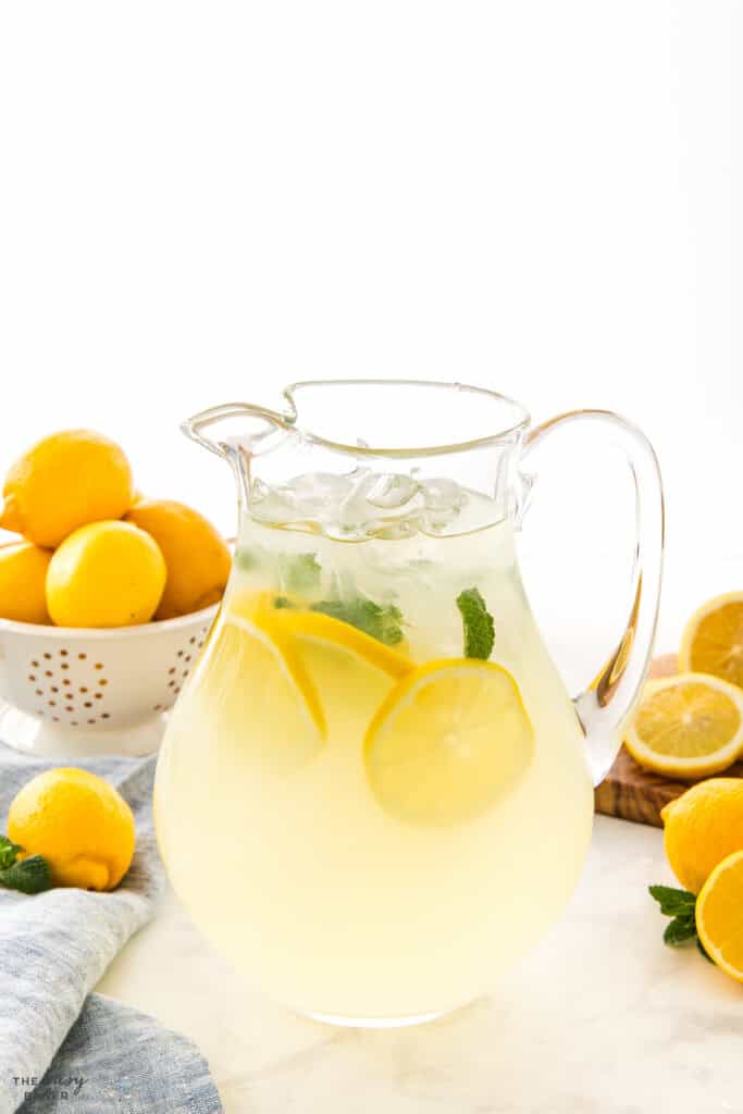 Homemade Lemonade - The Busy Baker